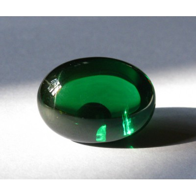 RARE Emerald Green Oval NAGA EYE Thai talisman Cave Crystal Amulet